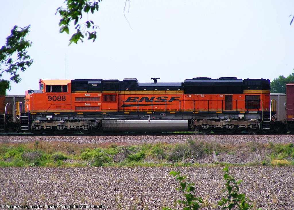 BNSF 9088